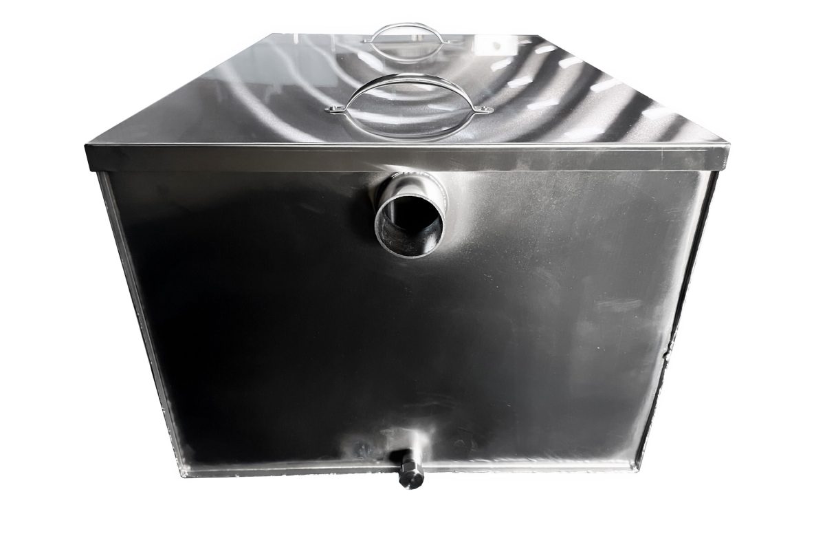 100 Litre Grease Trap Stainless Steel GT26 - £299 + vat!